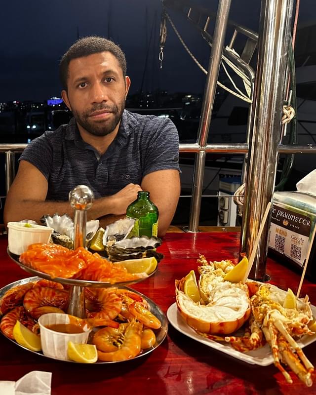 Michael (@kanametosen) | Tinder