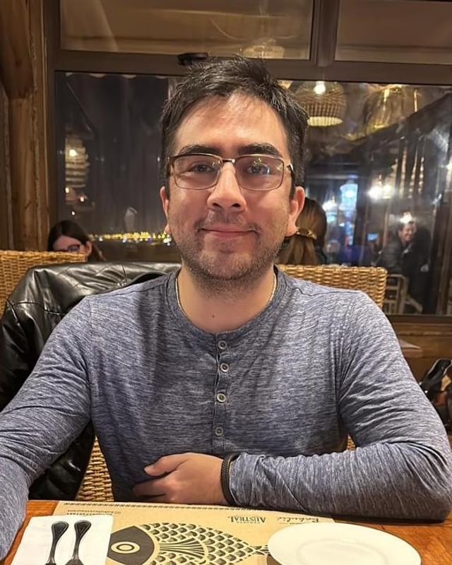 Daniel (@sinapsis) | Tinder