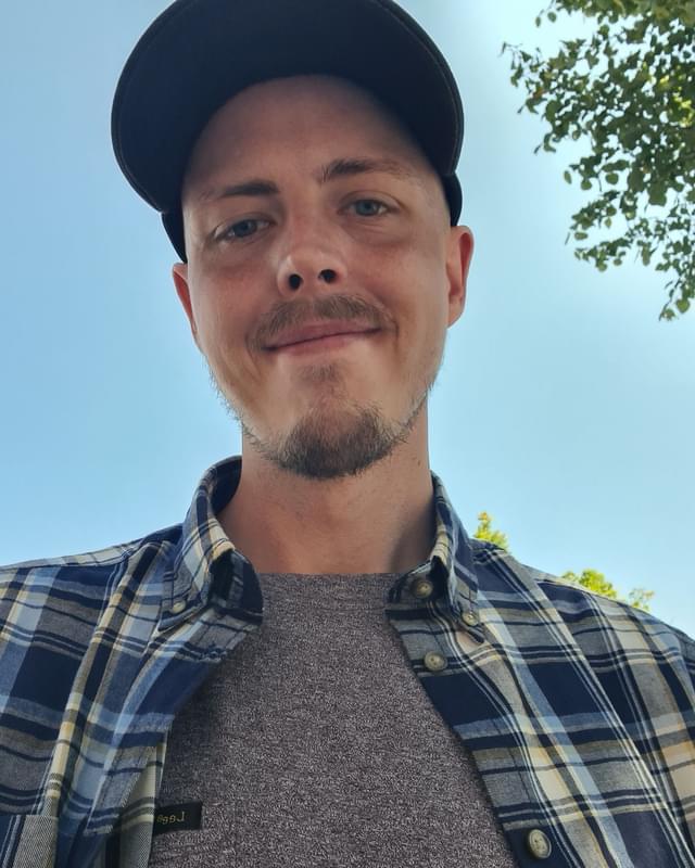 Kristoffer (@krishalmstad) | Tinder