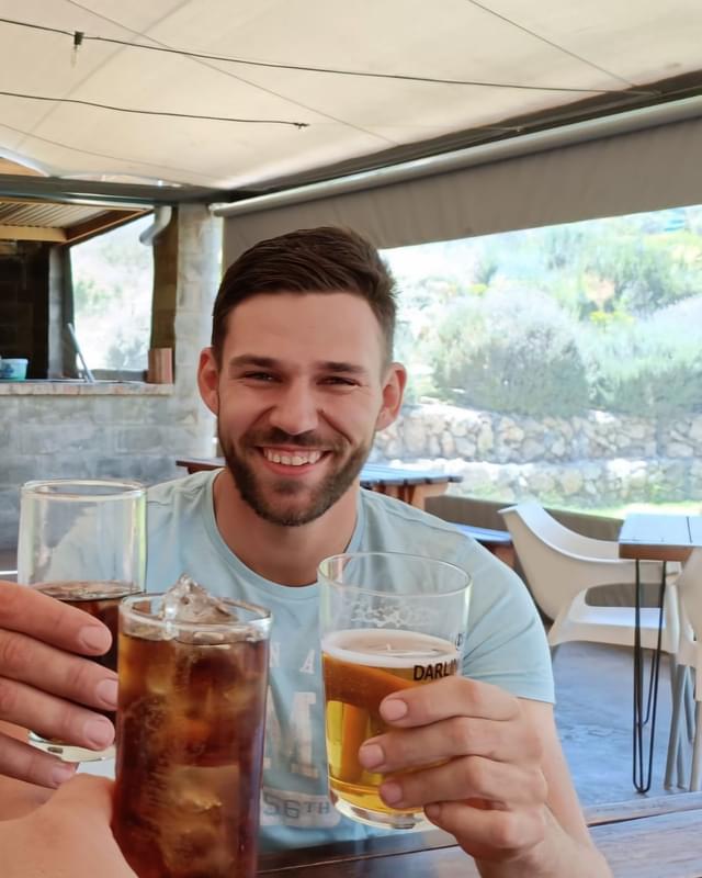 Jordan (@jordanest98) | Tinder