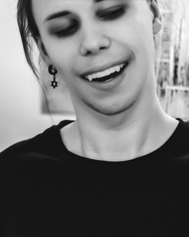 Alexander (@pinkhunter) | Tinder