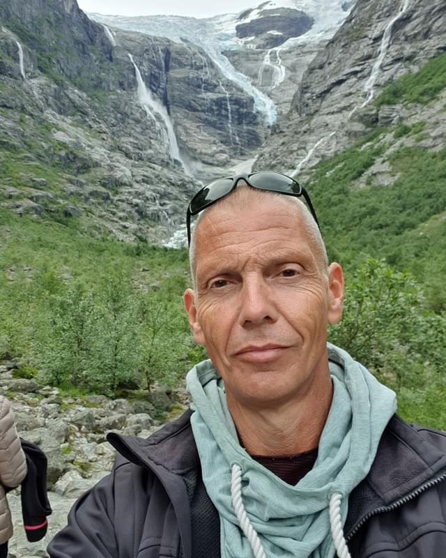 Michael (@michael1965_wk) | Tinder