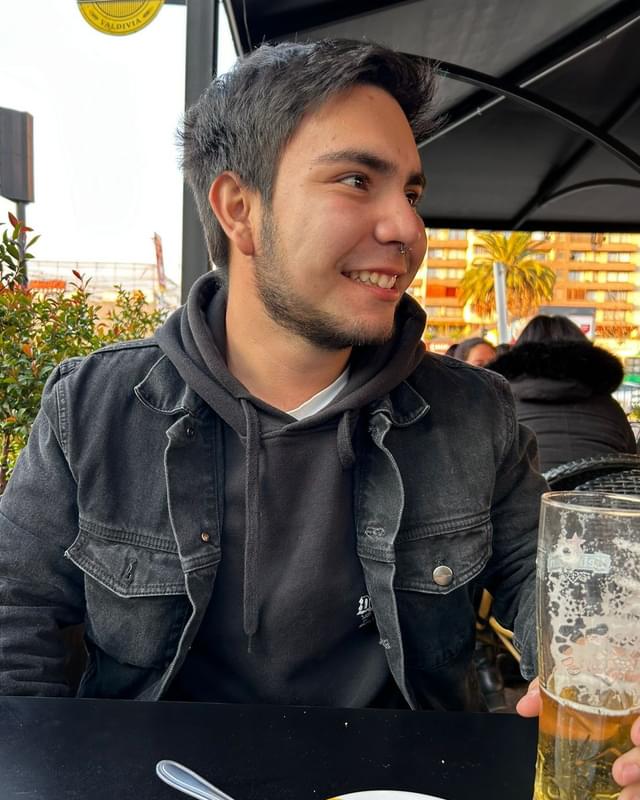 John (@John_CL) | Tinder