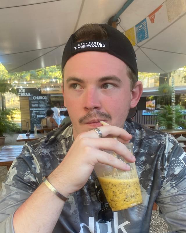 Mike (@mumbles) | Tinder