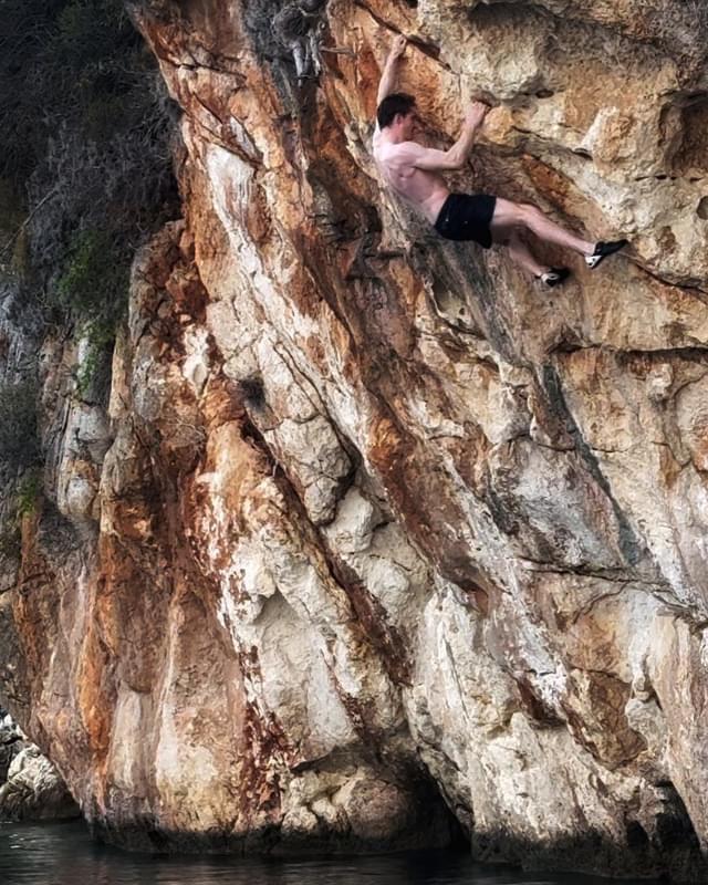 Michael (@michaelcjones) | Tinder