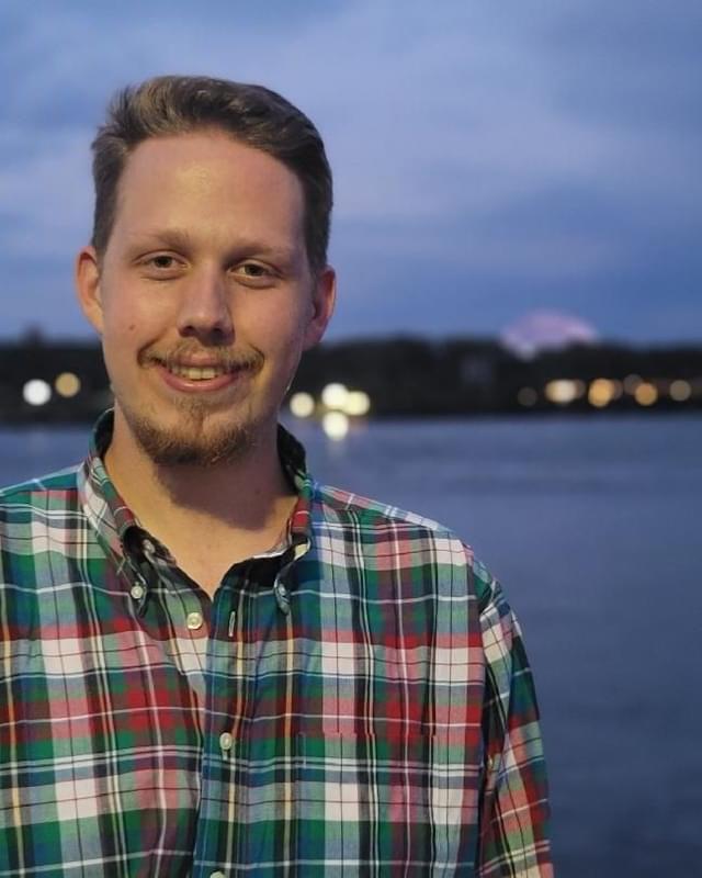 Matthew (@syrinx) | Tinder