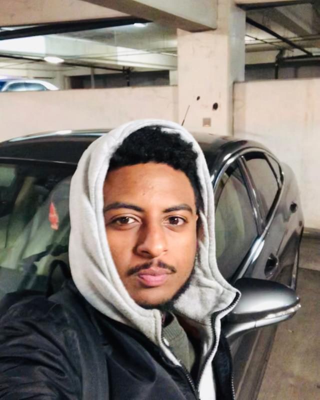 Robera (@rob313) | Tinder