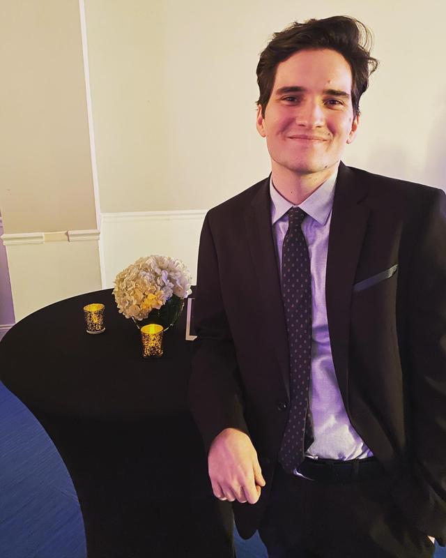 Jake (@jakeheintz) | Tinder