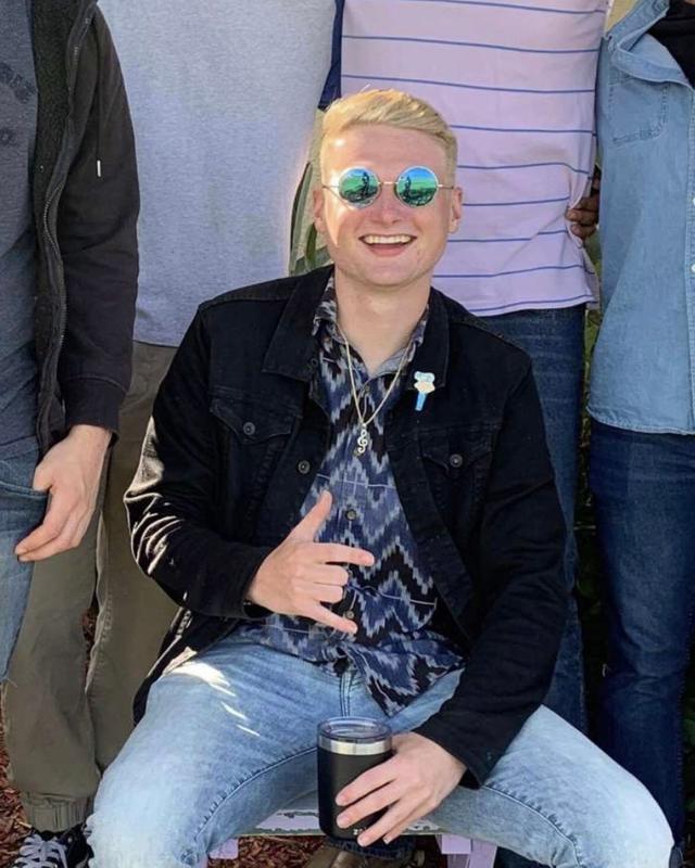 Dylan (@dylanhinson) | Tinder