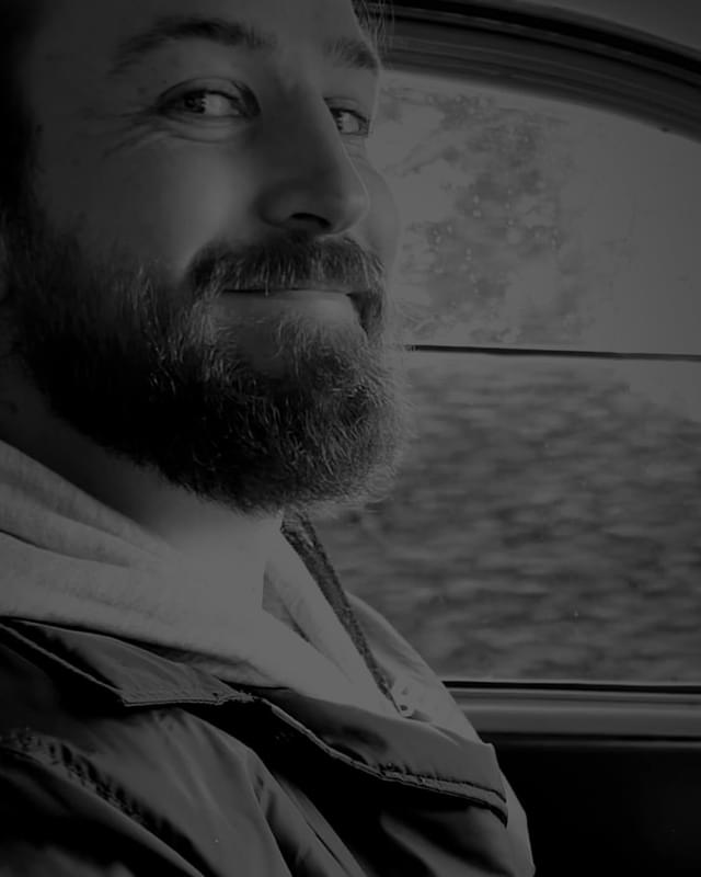 Johnny (@tschoni) | Tinder