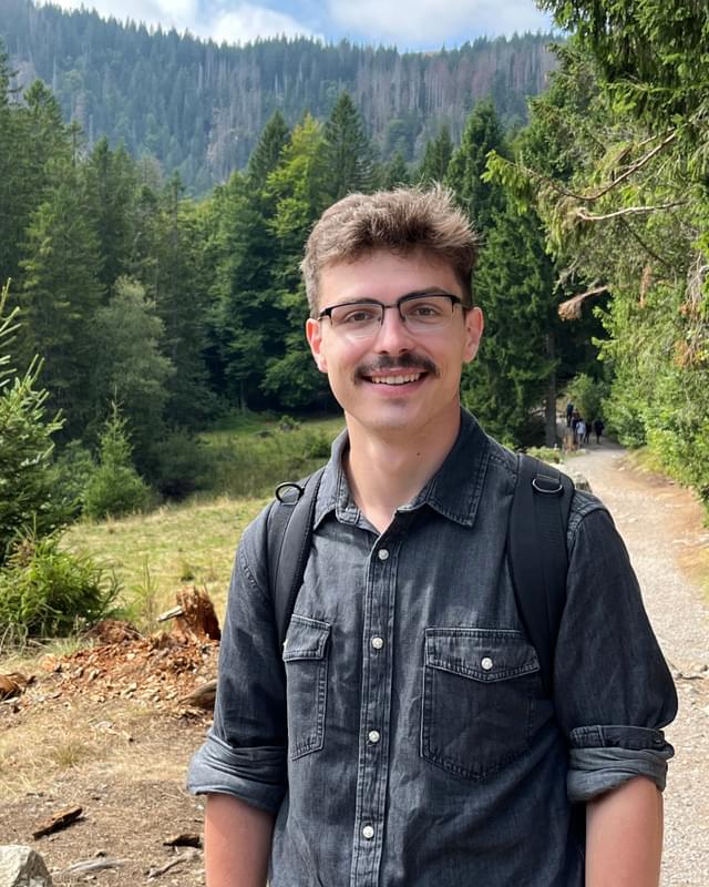 Dan (@danb23) | Tinder