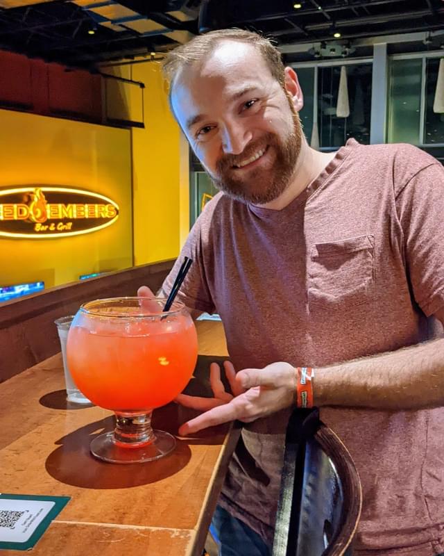 Michael (@mikeanthony) | Tinder