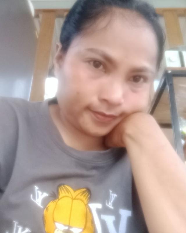 Sroisuda (@poo) | Tinder