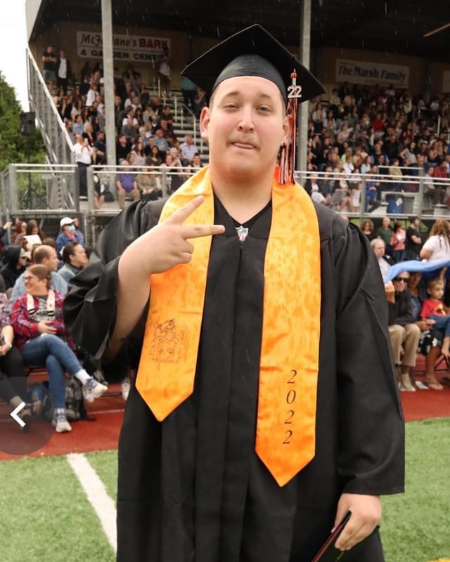 Hunter (@huntersiders) | Tinder