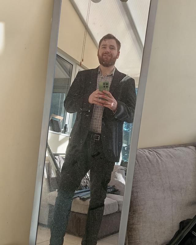 Ian (@ianhall1234) | Tinder