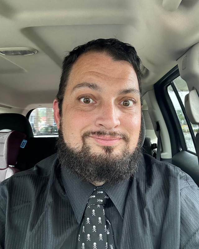 Chris (@raibeadxiii) | Tinder