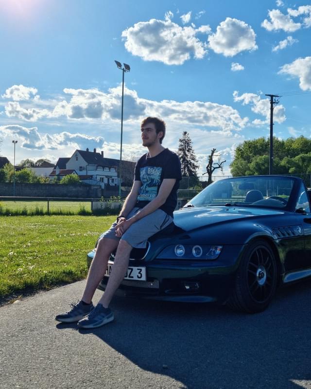 David (@winteraxt) | Tinder