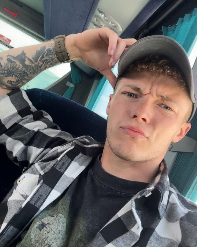 Matt (@virgin) | Tinder