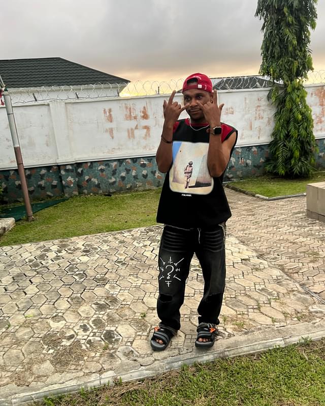 Elvismanny (@manny) | டின்டெர்